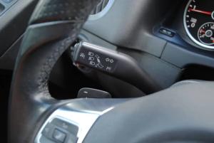 Black Volkswagen Tiguan 2015 in Riga, with an engine capacity of 2.00 L and mileage of 249 thousand km for 12490 €, photo 19 on AUTOMOTO.COM.LV