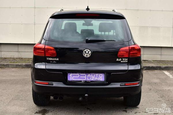 Black Volkswagen Tiguan 2015 in Kretinga, with an engine capacity of 2.00 L and mileage of 177 thousand km for 10600 €, photo 8 on AUTOMOTO.COM.LV