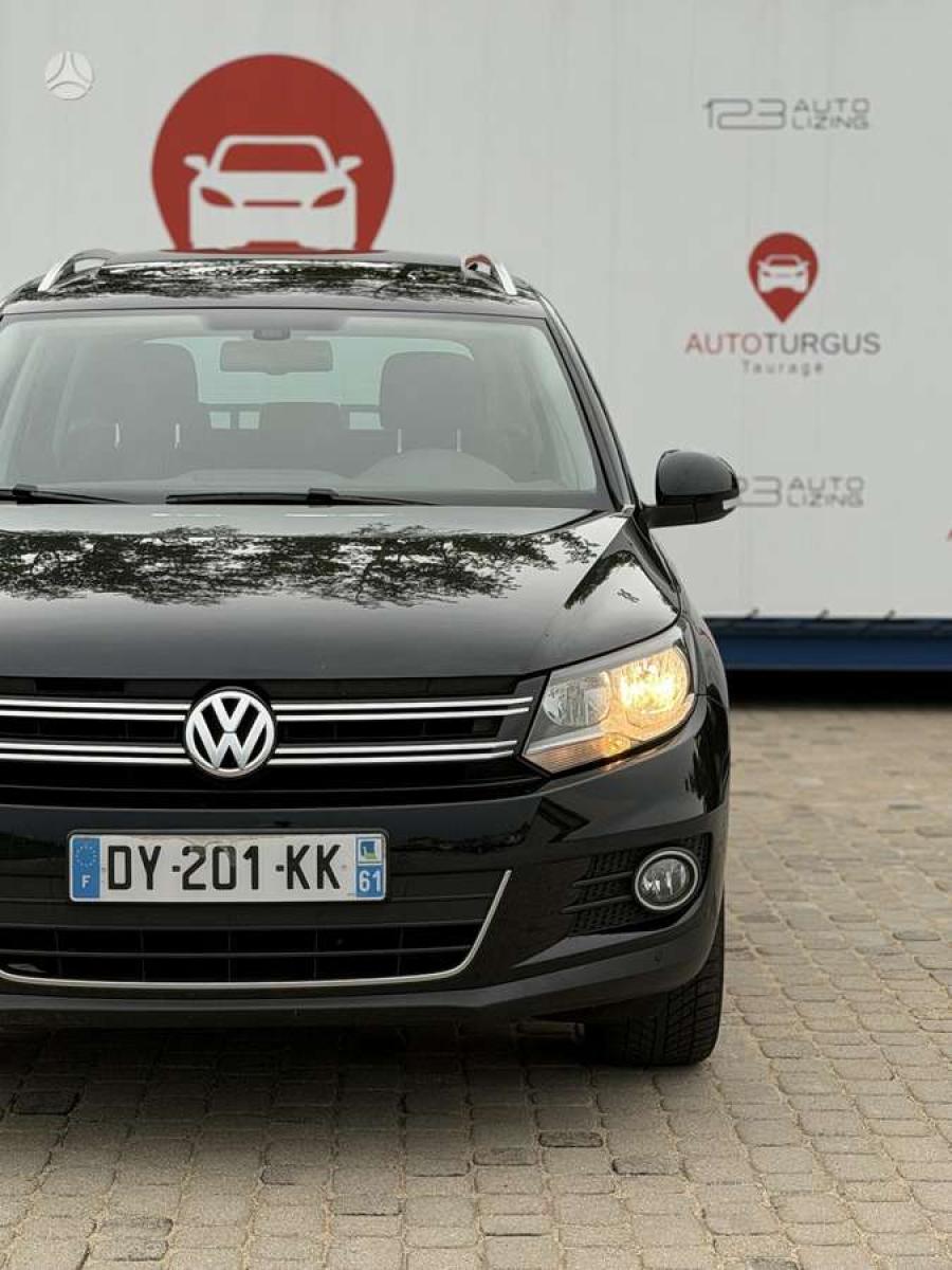 Black Volkswagen Tiguan 2015 in Taurage, with an engine capacity of 1.97 L and mileage of 235 thousand km for 8700 €, photo 7 on AUTOMOTO.COM.LV