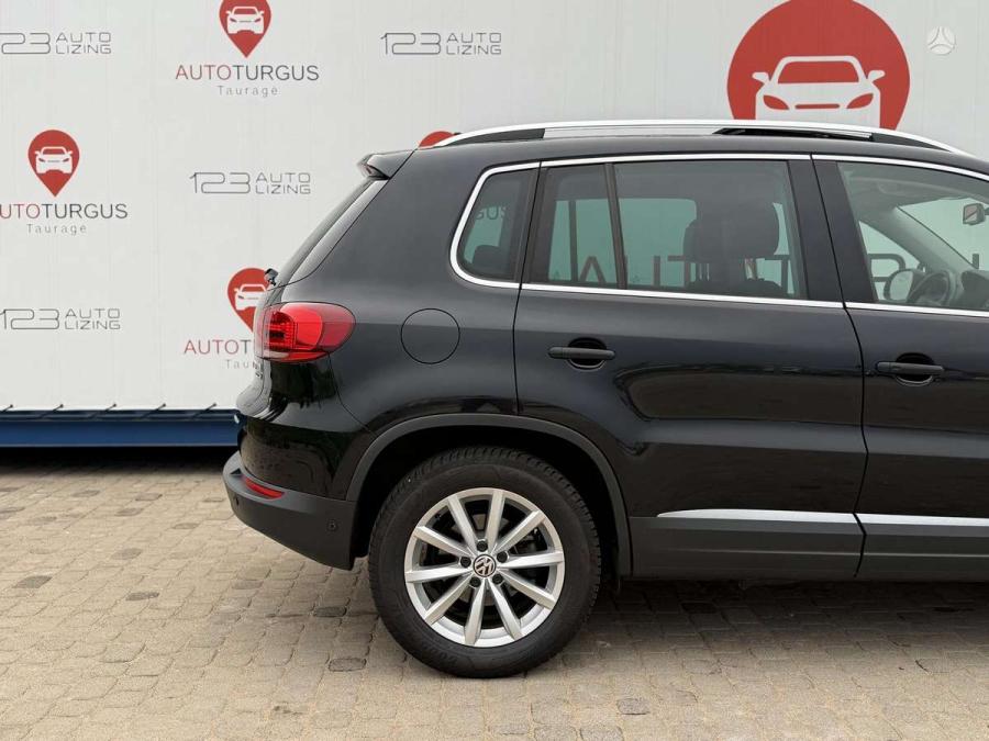 Black Volkswagen Tiguan 2015 in Taurage, with an engine capacity of 1.97 L and mileage of 235 thousand km for 8700 €, photo 14 on AUTOMOTO.COM.LV