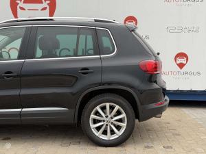 Black Volkswagen Tiguan 2015 in Taurage, with an engine capacity of 1.97 L and mileage of 235 thousand km for 8700 €, photo 16 on AUTOMOTO.COM.LV