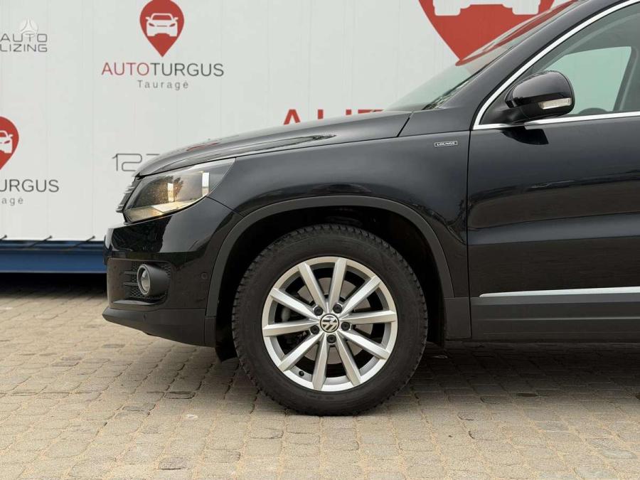 Black Volkswagen Tiguan 2015 in Taurage, with an engine capacity of 1.97 L and mileage of 235 thousand km for 8700 €, photo 17 on AUTOMOTO.COM.LV