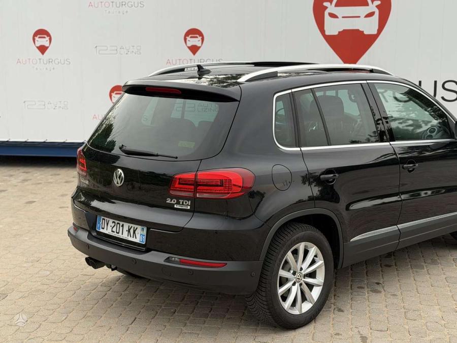 Black Volkswagen Tiguan 2015 in Taurage, with an engine capacity of 1.97 L and mileage of 235 thousand km for 8700 €, photo 21 on AUTOMOTO.COM.LV