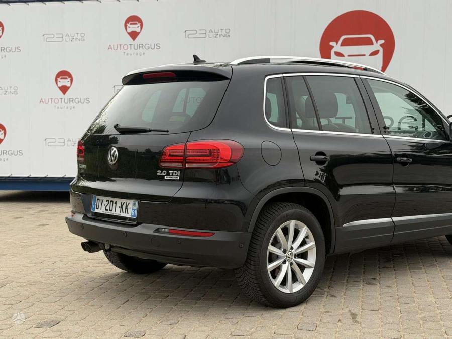 Black Volkswagen Tiguan 2015 in Taurage, with an engine capacity of 1.97 L and mileage of 235 thousand km for 8700 €, photo 28 on AUTOMOTO.COM.LV