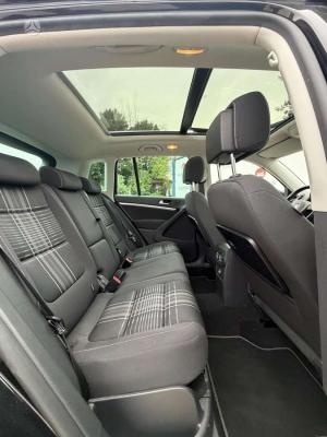 Black Volkswagen Tiguan 2015 in Taurage, with an engine capacity of 1.97 L and mileage of 235 thousand km for 8700 €, photo 34 on AUTOMOTO.COM.LV