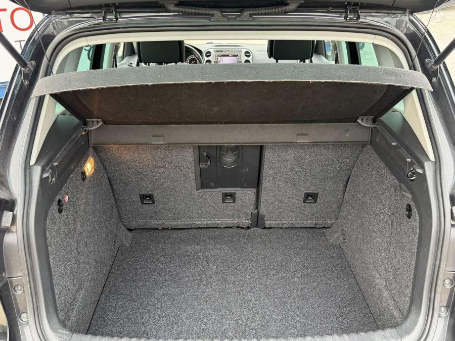Black Volkswagen Tiguan 2015 in Taurage, with an engine capacity of 1.97 L and mileage of 235 thousand km for 8700 €, photo 36 on AUTOMOTO.COM.LV