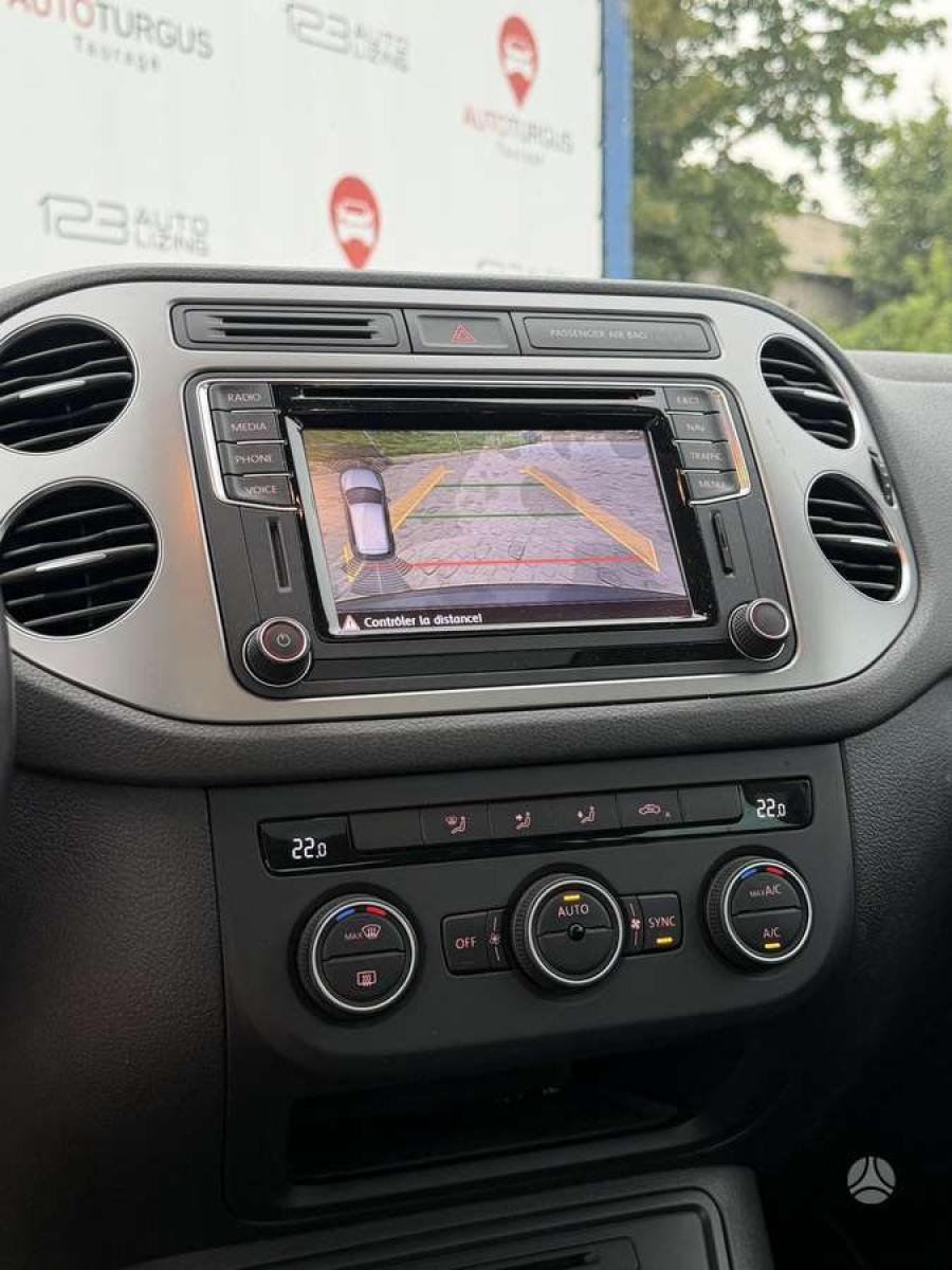 Black Volkswagen Tiguan 2015 in Taurage, with an engine capacity of 1.97 L and mileage of 235 thousand km for 8700 €, photo 46 on AUTOMOTO.COM.LV