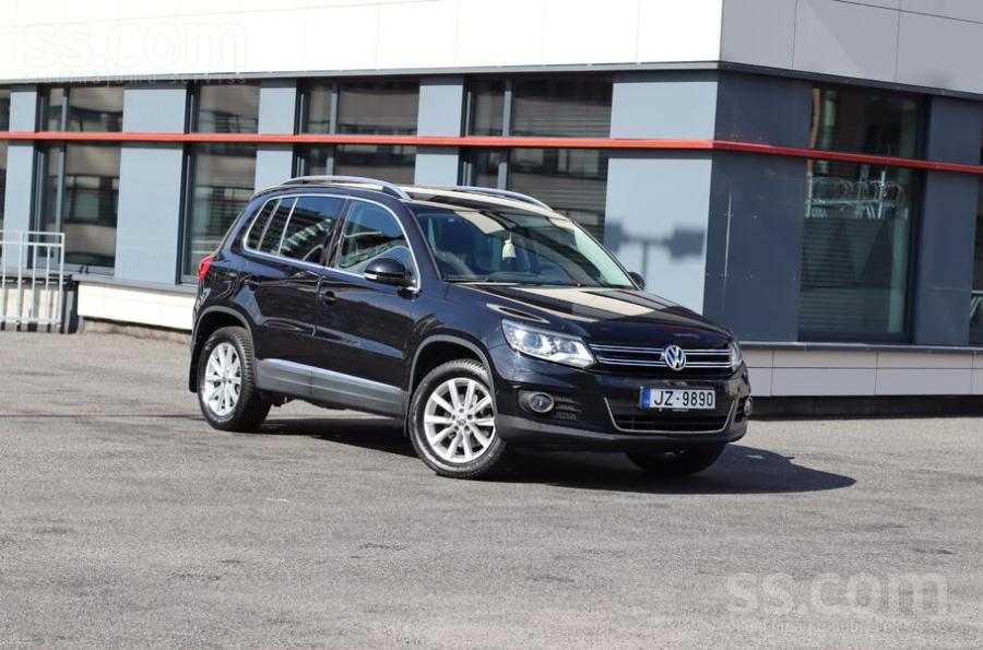 Melns Volkswagen Tiguan 2015 Rīga, ar dzinēja tilpumu 2.00 L un nobraukumu 51 tūkst. km par 12280 €, foto 1 vietnē AUTOMOTO.COM.LV