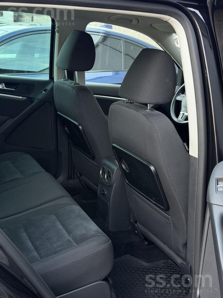 Melns Volkswagen Tiguan 2015 Rīga, ar dzinēja tilpumu 2.00 L un nobraukumu 51 tūkst. km par 12280 €, foto 11 vietnē AUTOMOTO.COM.LV