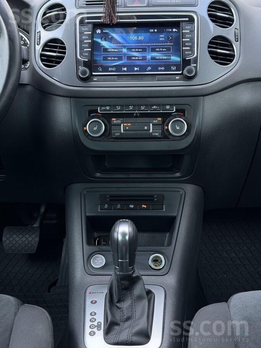 Melns Volkswagen Tiguan 2015 Rīga, ar dzinēja tilpumu 2.00 L un nobraukumu 51 tūkst. km par 12280 €, foto 13 vietnē AUTOMOTO.COM.LV