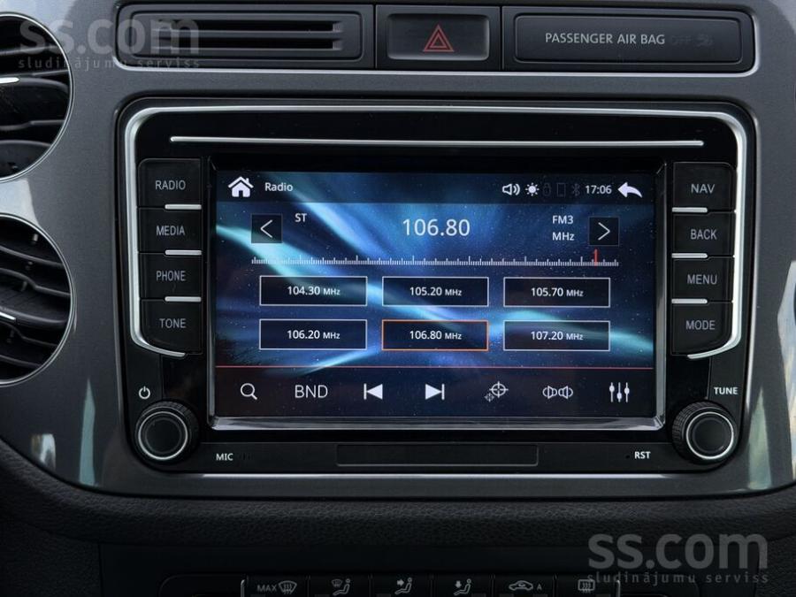 Melns Volkswagen Tiguan 2015 Rīga, ar dzinēja tilpumu 2.00 L un nobraukumu 51 tūkst. km par 12280 €, foto 15 vietnē AUTOMOTO.COM.LV