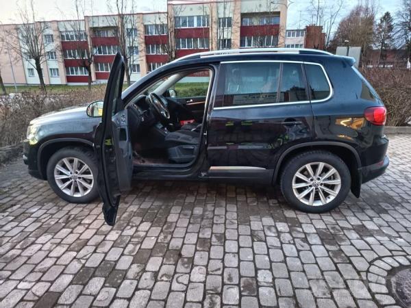 Melns Volkswagen Tiguan 2016 Rīga, ar dzinēja tilpumu 2.00 L un nobraukumu 203 tūkst. km par 10777 €, foto 3 vietnē AUTOMOTO.COM.LV