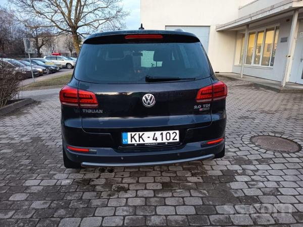 Melns Volkswagen Tiguan 2016 Rīga, ar dzinēja tilpumu 2.00 L un nobraukumu 203 tūkst. km par 10777 €, foto 5 vietnē AUTOMOTO.COM.LV