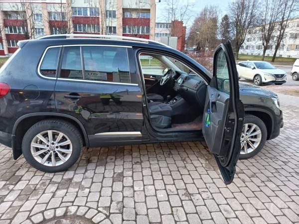 Melns Volkswagen Tiguan 2016 Rīga, ar dzinēja tilpumu 2.00 L un nobraukumu 203 tūkst. km par 10777 €, foto 6 vietnē AUTOMOTO.COM.LV