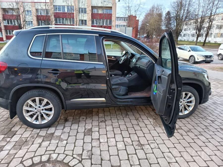 Melns Volkswagen Tiguan 2016 Rīga, ar dzinēja tilpumu 2.00 L un nobraukumu 203 tūkst. km par 10777 €, foto 6 vietnē AUTOMOTO.COM.LV