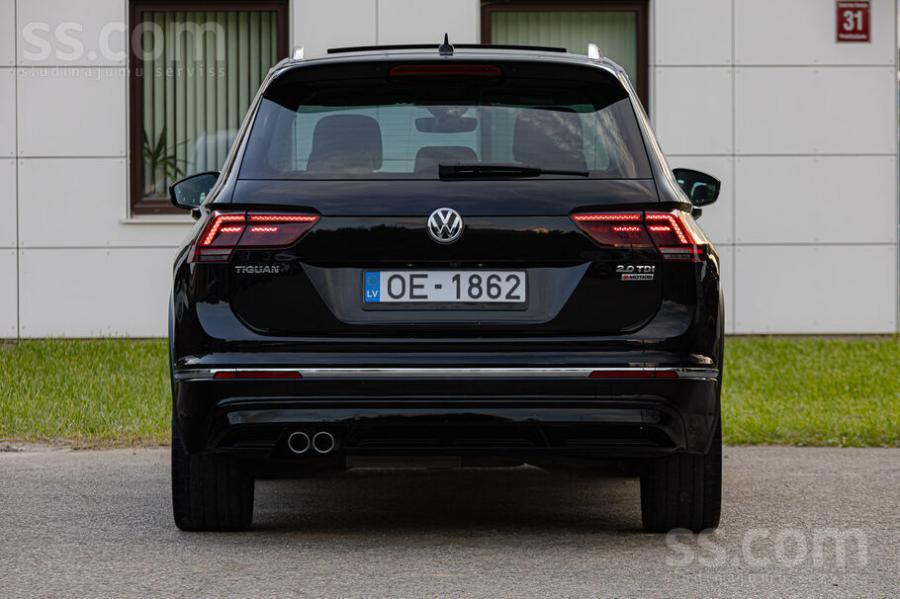 Melns Volkswagen Tiguan 2016 Jelgava, ar dzinēja tilpumu 2.00 L un nobraukumu 0 tūkst. km par 18500 €, foto 5 vietnē AUTOMOTO.COM.LV