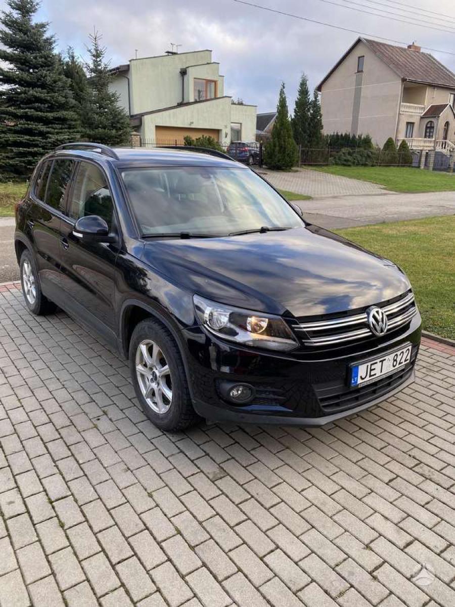 Black Volkswagen Tiguan 2016 in Klaipeda, with an engine capacity of 1.39 L and mileage of 60 thousand km for 10999 €, photo 9 on AUTOMOTO.COM.LV