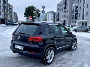 Melns Volkswagen Tiguan 2016 Rīga, ar dzinēja tilpumu 2.00 L un nobraukumu 151 tūkst. km par 17000 €, foto 4 vietnē AUTOMOTO.COM.LV