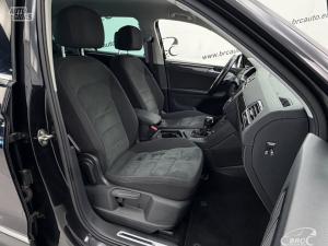 Black Volkswagen Tiguan 2016 in Avizieniai, with an engine capacity of 1.40 L and mileage of 217 thousand km for 14900 €, photo 7 on AUTOMOTO.COM.LV