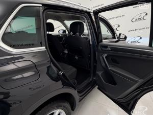Black Volkswagen Tiguan 2016 in Avizieniai, with an engine capacity of 1.40 L and mileage of 217 thousand km for 14900 €, photo 13 on AUTOMOTO.COM.LV