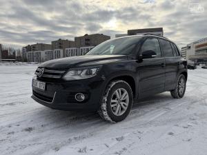 Melns Volkswagen Tiguan 2016 Viļņa, ar dzinēja tilpumu 2.00 L un nobraukumu 62 tūkst. km par 10500 €, foto 4 vietnē AUTOMOTO.COM.LV
