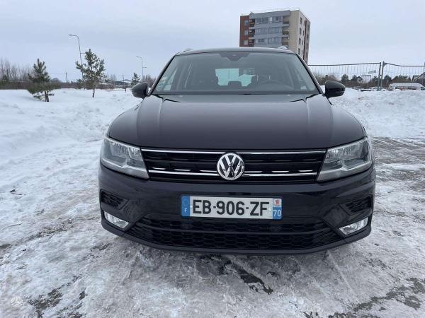 Melns Volkswagen Tiguan 2016 Klaipėda, ar dzinēja tilpumu 1.97 L un nobraukumu 230 tūkst. km par 13200 €, foto 2 vietnē AUTOMOTO.COM.LV