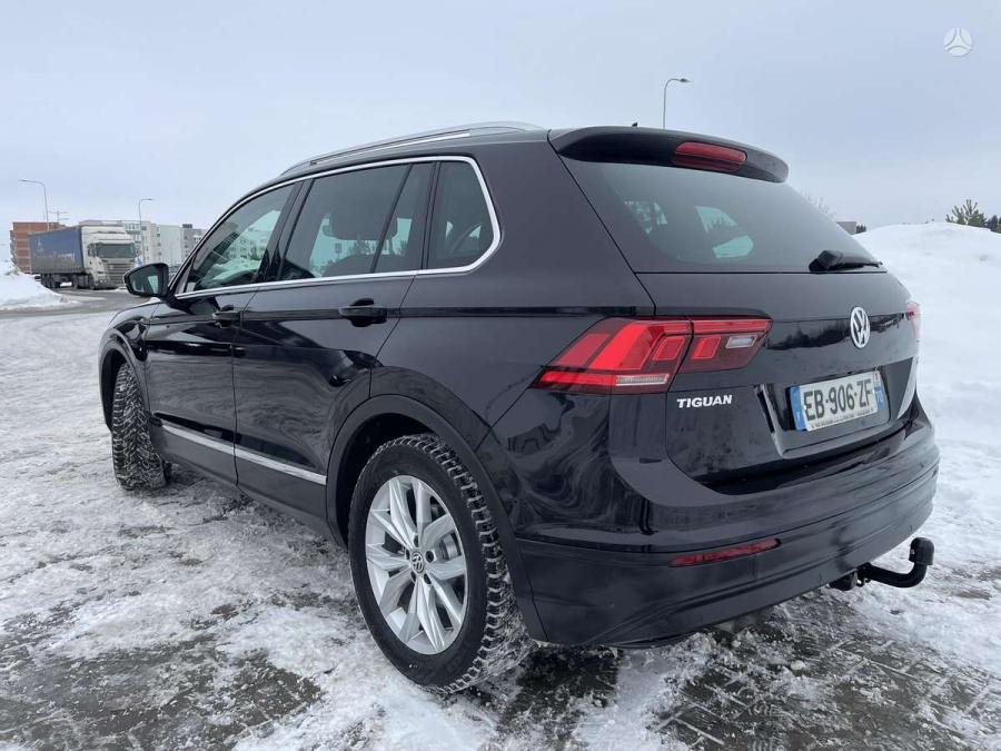 Melns Volkswagen Tiguan 2016 Klaipėda, ar dzinēja tilpumu 1.97 L un nobraukumu 230 tūkst. km par 13200 €, foto 7 vietnē AUTOMOTO.COM.LV