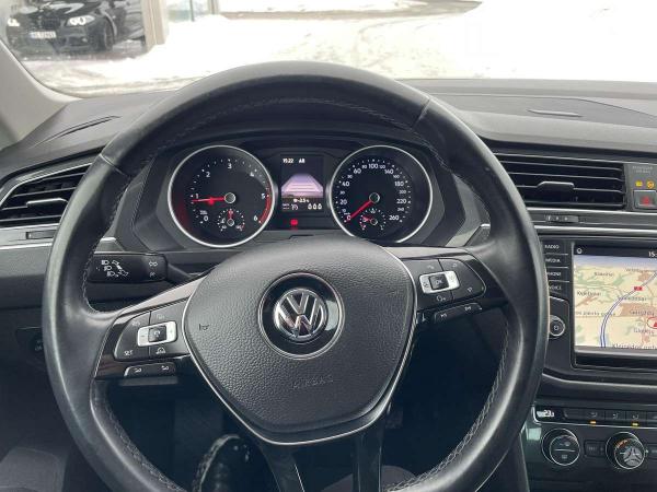 Melns Volkswagen Tiguan 2016 Klaipėda, ar dzinēja tilpumu 1.97 L un nobraukumu 230 tūkst. km par 13200 €, foto 9 vietnē AUTOMOTO.COM.LV