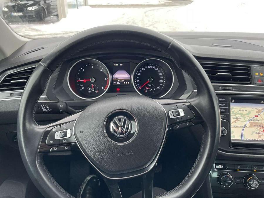 Melns Volkswagen Tiguan 2016 Klaipėda, ar dzinēja tilpumu 1.97 L un nobraukumu 230 tūkst. km par 13200 €, foto 9 vietnē AUTOMOTO.COM.LV