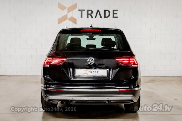 Melns Volkswagen Tiguan 2016 Tallina, ar dzinēja tilpumu 2.00 L un nobraukumu 195 tūkst. km par 16799 €, foto 6 vietnē AUTOMOTO.COM.LV