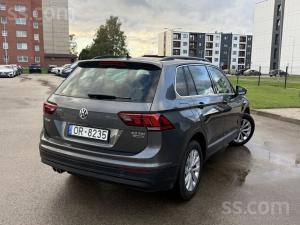 Melns Volkswagen Tiguan 2016 Jelgava, ar dzinēja tilpumu 2.00 L un nobraukumu 0 tūkst. km par 15500 €, foto 5 vietnē AUTOMOTO.COM.LV