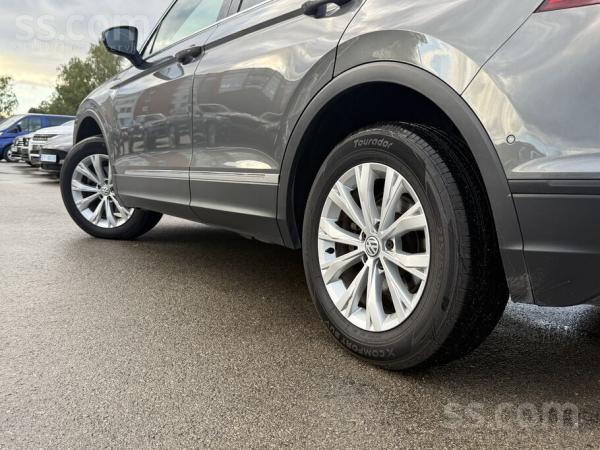 Melns Volkswagen Tiguan 2016 Jelgava, ar dzinēja tilpumu 2.00 L un nobraukumu 0 tūkst. km par 15500 €, foto 8 vietnē AUTOMOTO.COM.LV