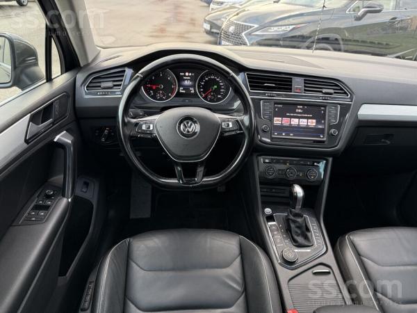 Melns Volkswagen Tiguan 2016 Jelgava, ar dzinēja tilpumu 2.00 L un nobraukumu 0 tūkst. km par 15500 €, foto 10 vietnē AUTOMOTO.COM.LV