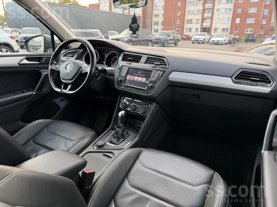 Melns Volkswagen Tiguan 2016 Jelgava, ar dzinēja tilpumu 2.00 L un nobraukumu 0 tūkst. km par 15500 €, foto 11 vietnē AUTOMOTO.COM.LV