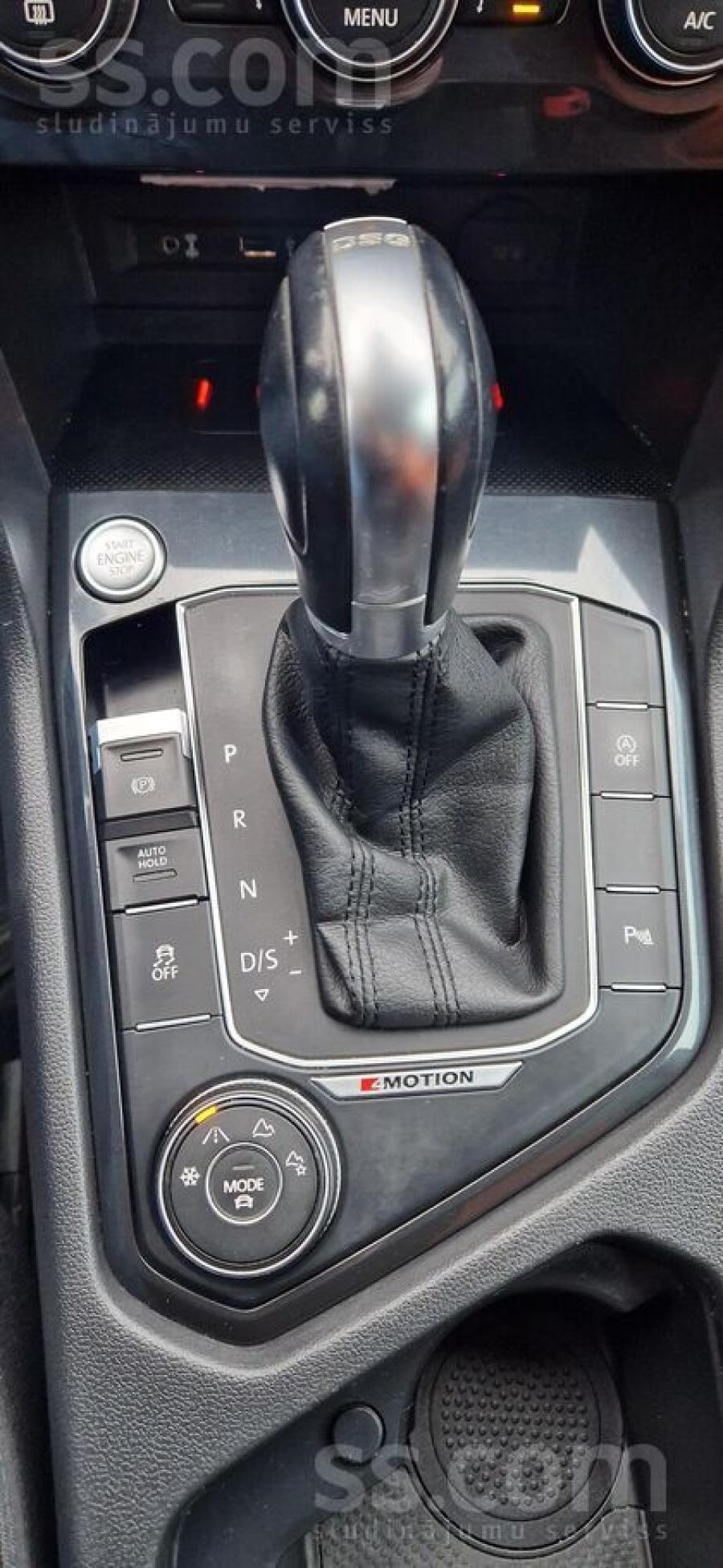 Melns Volkswagen Tiguan 2016 Daugavpils, ar dzinēja tilpumu 2.00 L un nobraukumu 254 tūkst. km par 16450 €, foto 18 vietnē AUTOMOTO.COM.LV