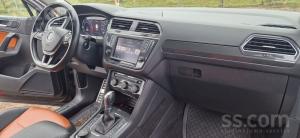 Melns Volkswagen Tiguan 2016 Daugavpils, ar dzinēja tilpumu 2.00 L un nobraukumu 254 tūkst. km par 16450 €, foto 24 vietnē AUTOMOTO.COM.LV