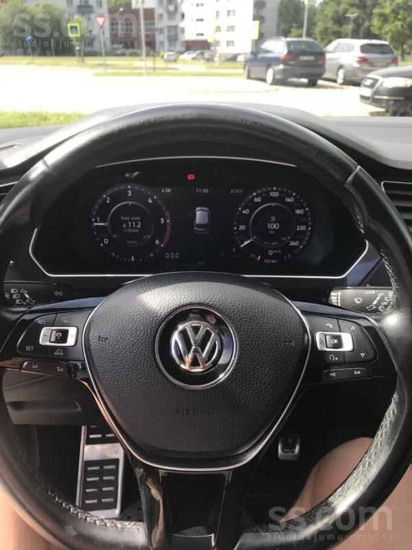 Melns Volkswagen Tiguan 2016 Jelgava, ar dzinēja tilpumu 2.00 L un nobraukumu 262 tūkst. km par 14000 €, foto 3 vietnē AUTOMOTO.COM.LV