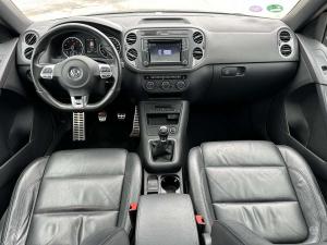 Melns Volkswagen Tiguan 2016 Marijampole, ar dzinēja tilpumu 1.39 L un nobraukumu 248 tūkst. km par 9550 €, foto 10 vietnē AUTOMOTO.COM.LV