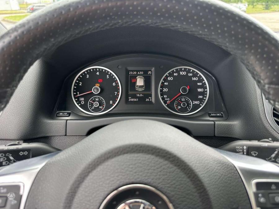 Melns Volkswagen Tiguan 2016 Marijampole, ar dzinēja tilpumu 1.39 L un nobraukumu 248 tūkst. km par 9550 €, foto 12 vietnē AUTOMOTO.COM.LV