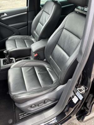 Melns Volkswagen Tiguan 2016 Marijampole, ar dzinēja tilpumu 1.39 L un nobraukumu 248 tūkst. km par 9550 €, foto 13 vietnē AUTOMOTO.COM.LV