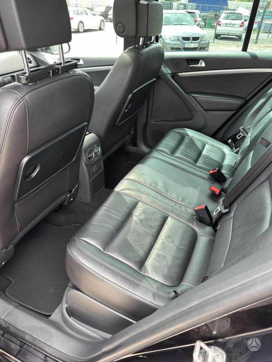 Melns Volkswagen Tiguan 2016 Marijampole, ar dzinēja tilpumu 1.39 L un nobraukumu 248 tūkst. km par 9550 €, foto 14 vietnē AUTOMOTO.COM.LV