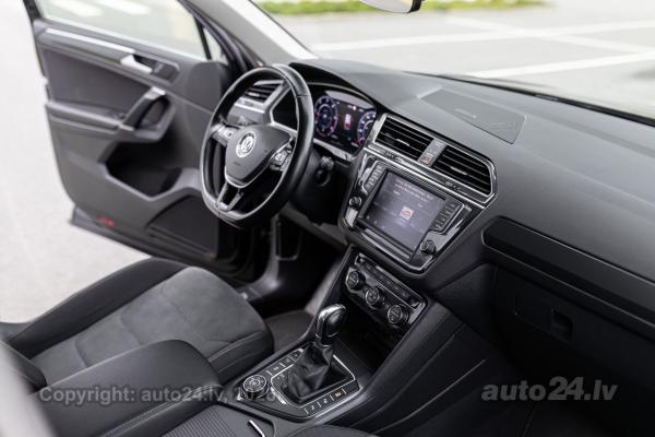 Melns Volkswagen Tiguan 2016 Tallina, ar dzinēja tilpumu 2.00 L un nobraukumu 193 tūkst. km par 14890 €, foto 8 vietnē AUTOMOTO.COM.LV