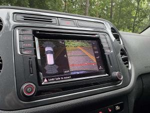 Black Volkswagen Tiguan 2016 in Vilnius, with an engine capacity of 1.97 L and mileage of 285 thousand km for 9500 €, photo 11 on AUTOMOTO.COM.LV