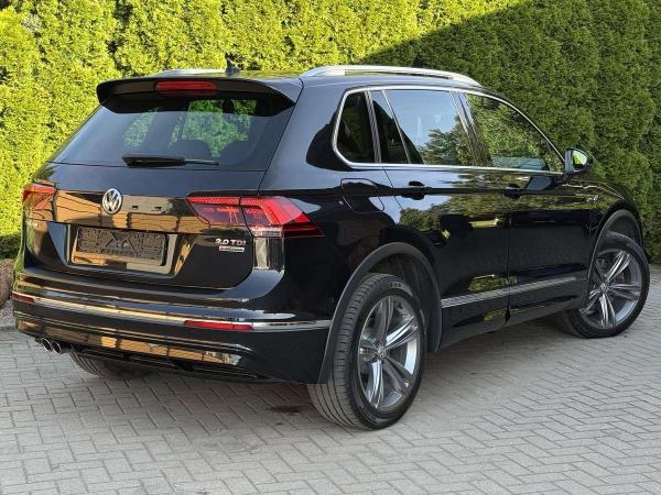 Melns Volkswagen Tiguan 2016 Jonava, ar dzinēja tilpumu 1.97 L un nobraukumu 196 tūkst. km par 16600 €, foto 6 vietnē AUTOMOTO.COM.LV