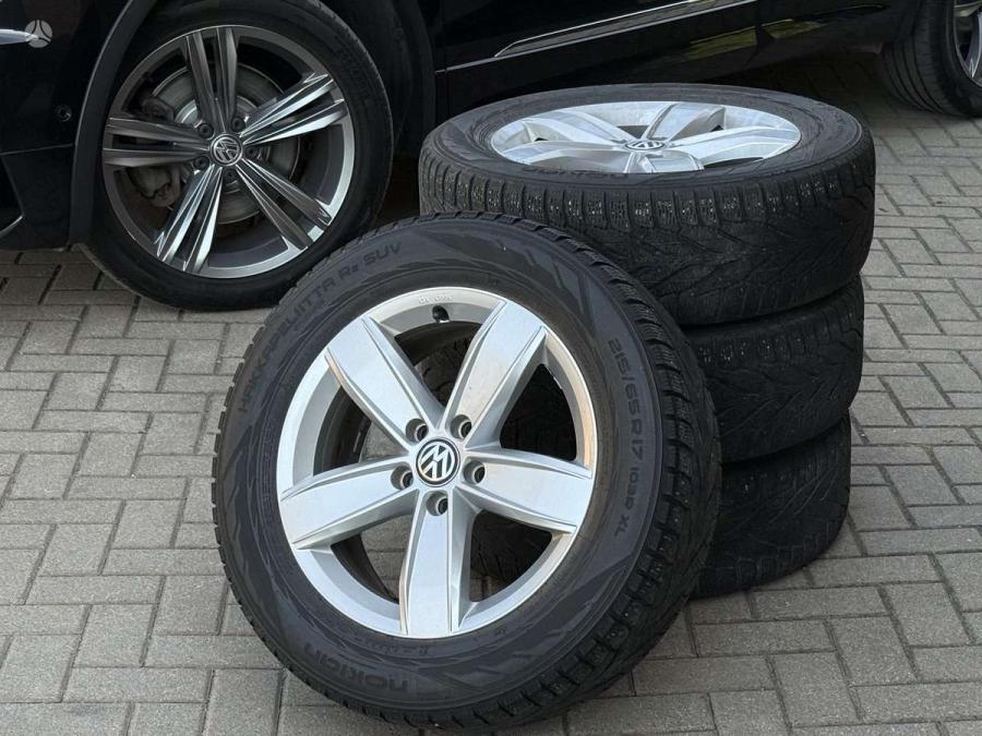 Melns Volkswagen Tiguan 2016 Jonava, ar dzinēja tilpumu 1.97 L un nobraukumu 196 tūkst. km par 16600 €, foto 35 vietnē AUTOMOTO.COM.LV