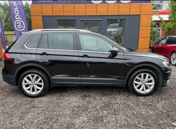 Volkswagen Tiguan 2016 Kauņa vietnē Melns Volkswagen Tiguan 2016 Kauņa, ar dzinēja tilpumu 2.00 L un nobraukumu 236 tūkst. km par 13950 €, foto 6 vietnē AUTOMOTO.COM.LV