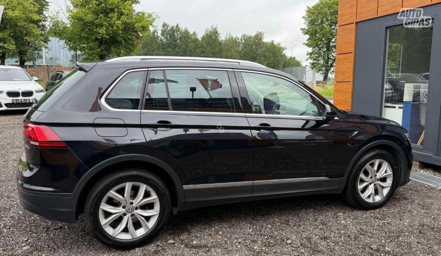 Melns Volkswagen Tiguan 2016 Kauņa, ar dzinēja tilpumu 2.00 L un nobraukumu 236 tūkst. km par 13950 €, foto 7 vietnē AUTOMOTO.COM.LV