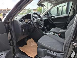 Black Volkswagen Tiguan 2016 in Utena, with an engine capacity of 1.97 L and mileage of 284 thousand km for 12990 €, photo 12 on AUTOMOTO.COM.LV