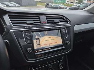 Black Volkswagen Tiguan 2016 in Utena, with an engine capacity of 1.97 L and mileage of 284 thousand km for 12990 €, photo 17 on AUTOMOTO.COM.LV