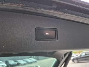 Black Volkswagen Tiguan 2016 in Utena, with an engine capacity of 1.97 L and mileage of 284 thousand km for 12990 €, photo 25 on AUTOMOTO.COM.LV